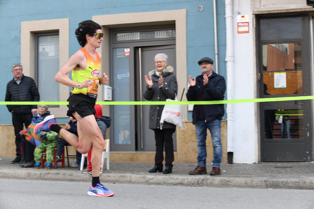 Fotos y Resultados Mitja Marató de Granollers 2025